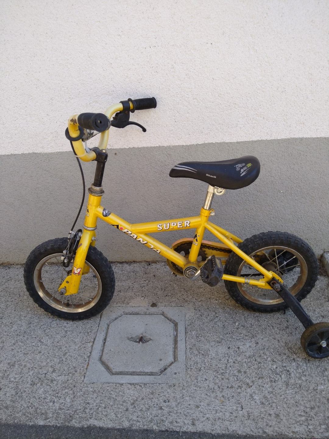 Otroško kolo - PANDA - rumeno s koleščki