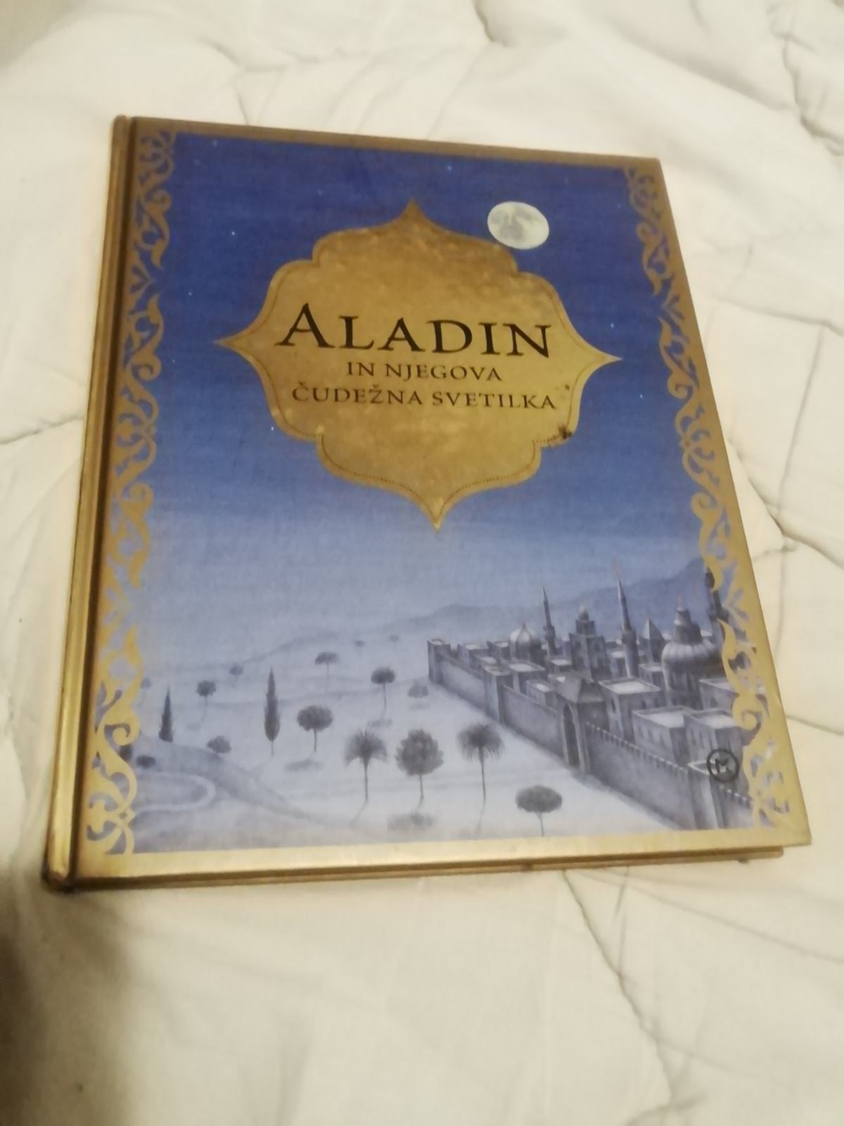 ALADIN IN NJEGOVA CUDEZNA SVETILKA MLADINSKA KNJIGA CENA 18 EUR