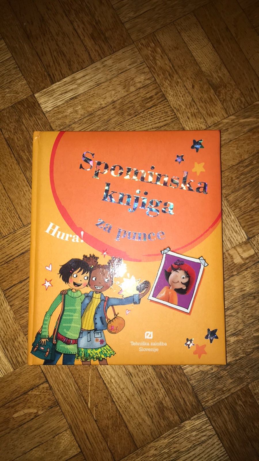 Spominska knjiga za punce