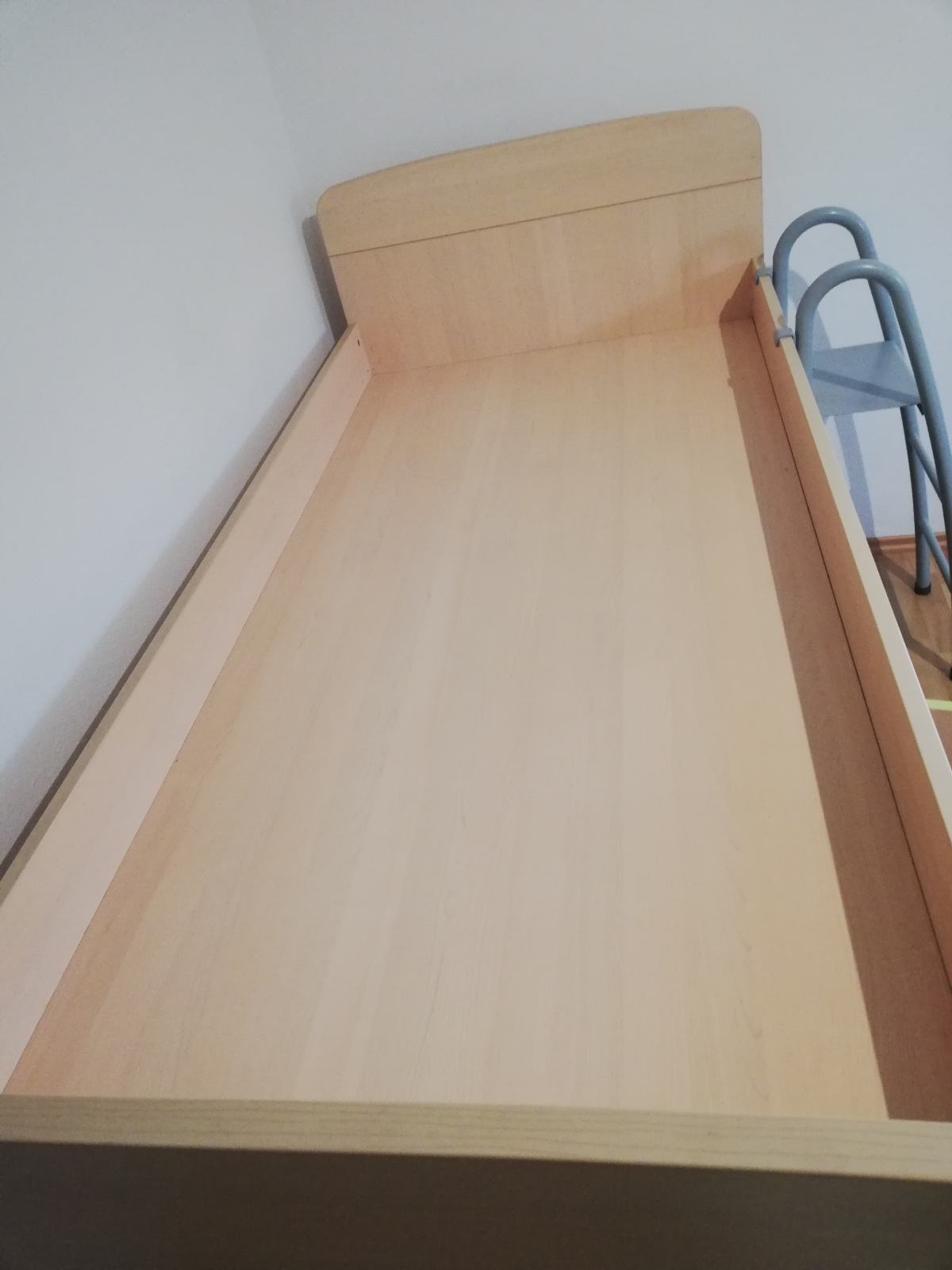 Otroška mladinska postelja ALPLES PLANET