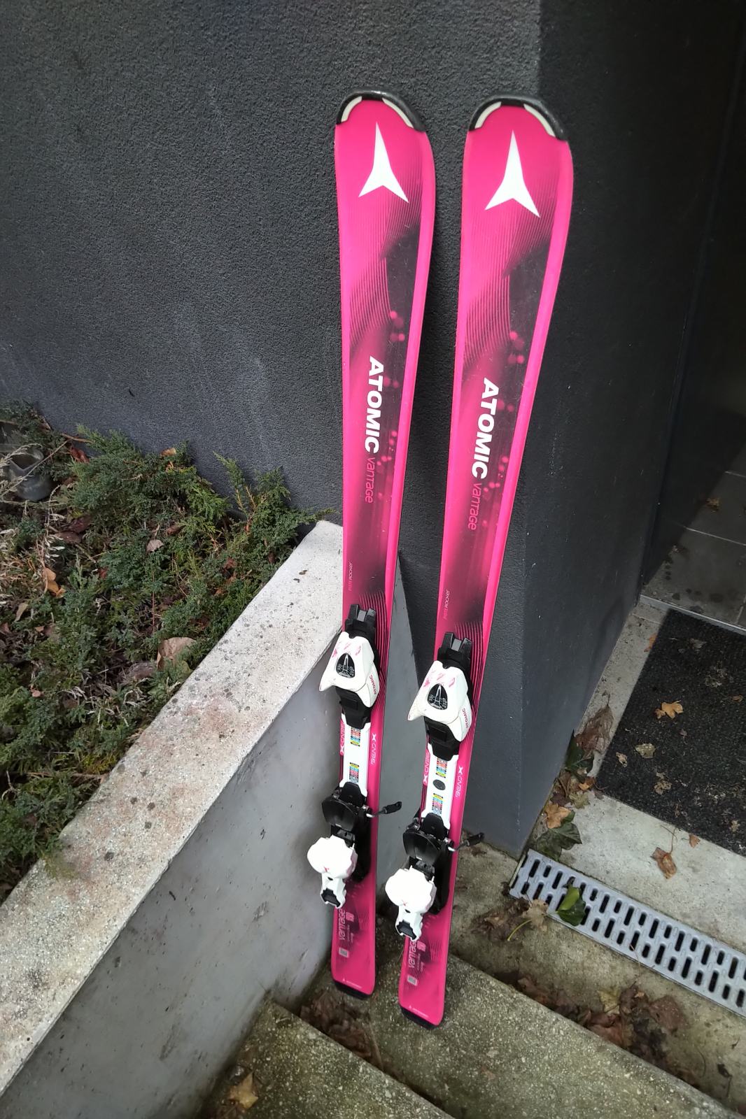 Dekliške smuči Atomic Vantage 150 cm