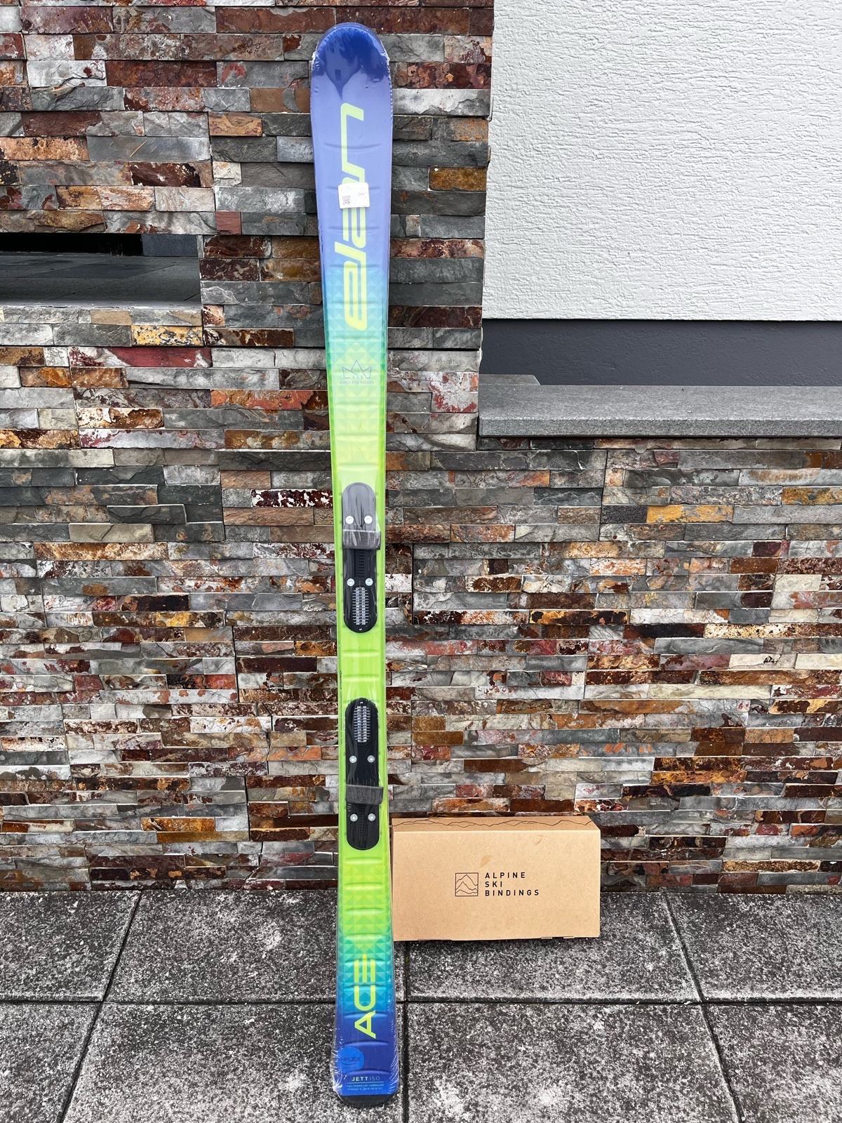 Elan jett-u-flex 150 cm čisto nove