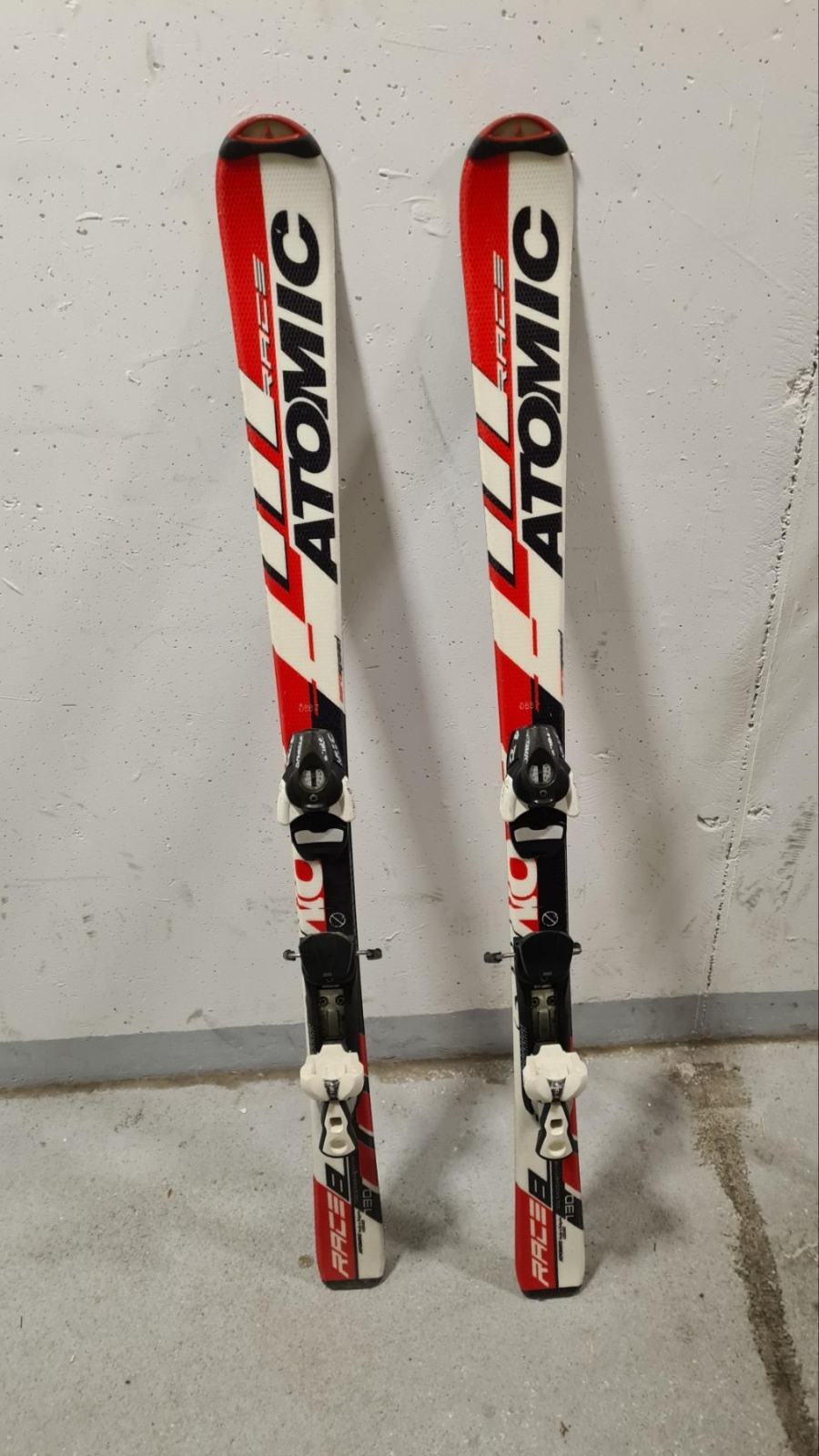 Otroške smuči Atomic Race 130cm + smučarske palice 105cm
