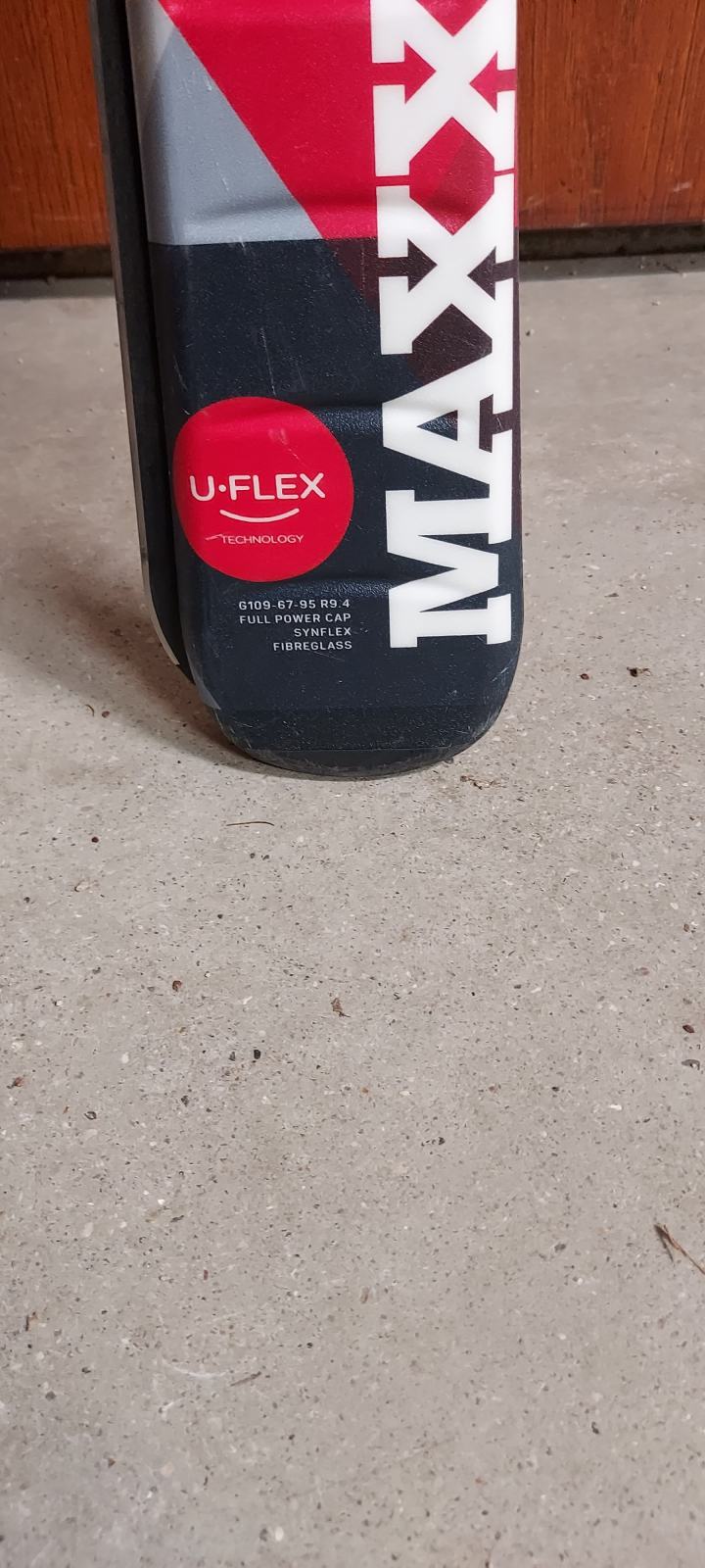 Otroške smuči ELAN MAXX BLK/RED