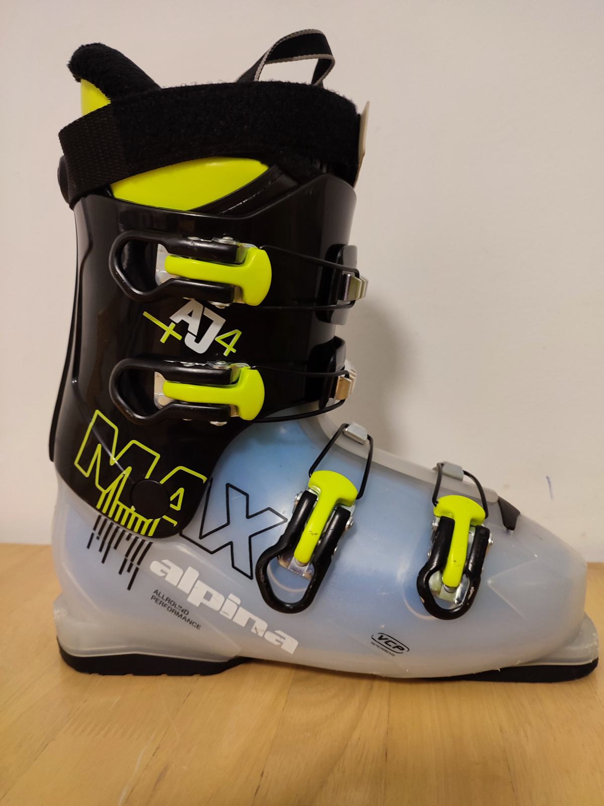 Smučarski čevlji Alpina AJ4 št.41 (260-265) - Junior