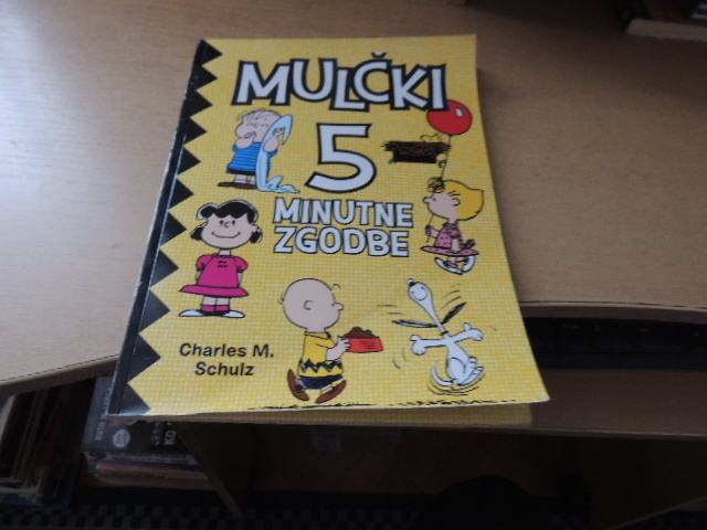 MULČKI 5-MINUTNE ZGODBE C. M. SCHULZ ZALOŽBA GRAFFIT 2019