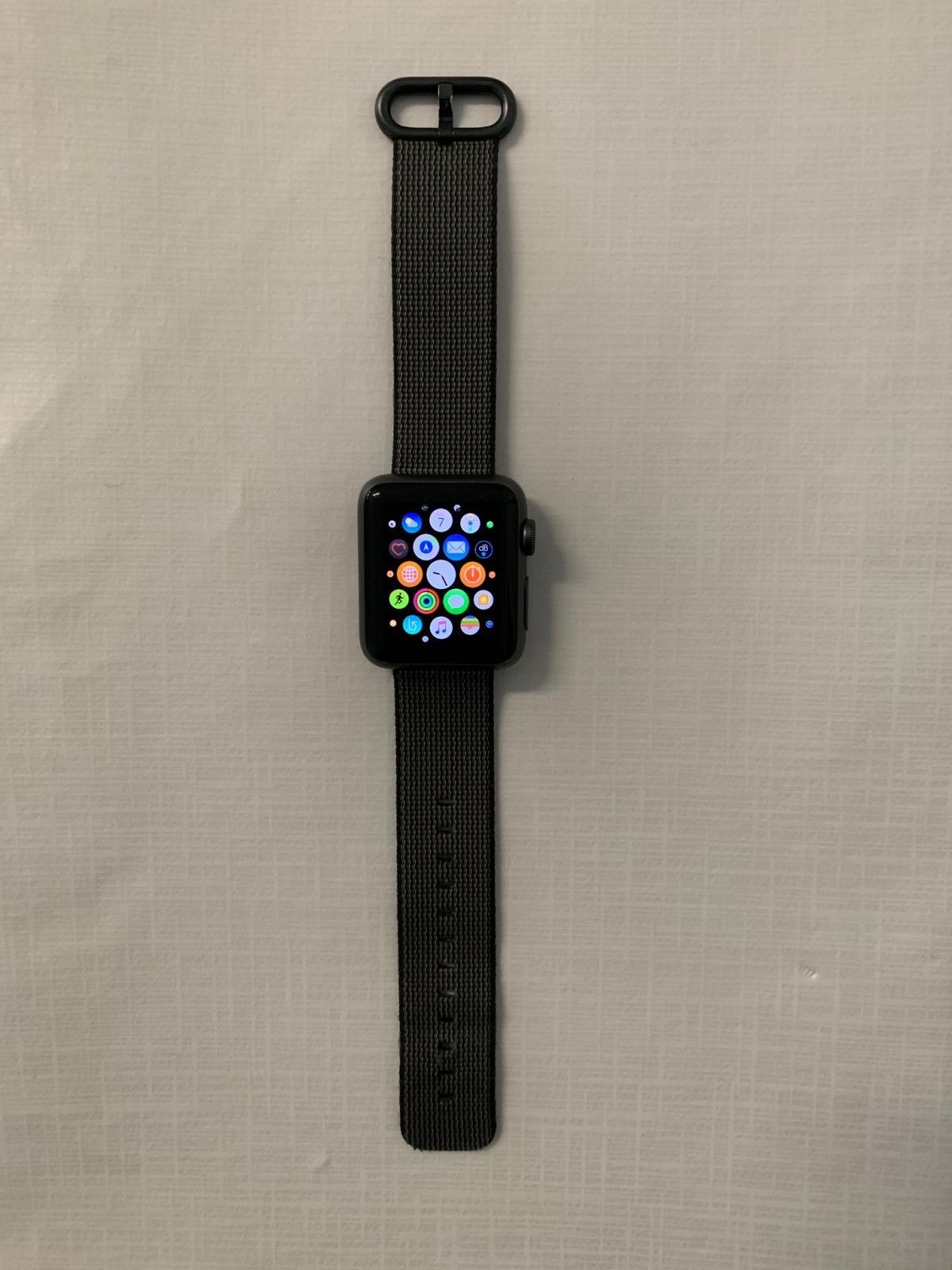 Apple watch ( iWatch ) - 1.gen 38mm