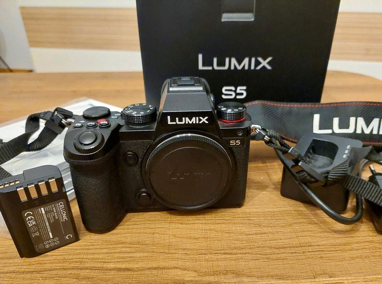Panasonic Lumix S5 Full Frame z nastavkom L Brez Sony Alpha