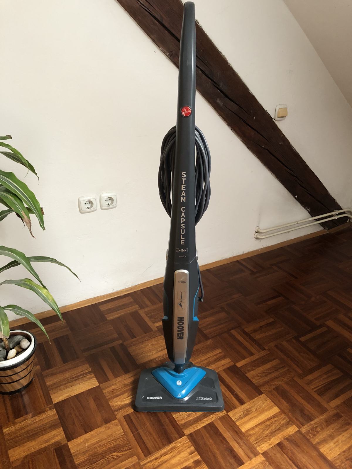 Parni čistilec: Hoover 2 in 1 steam capsule