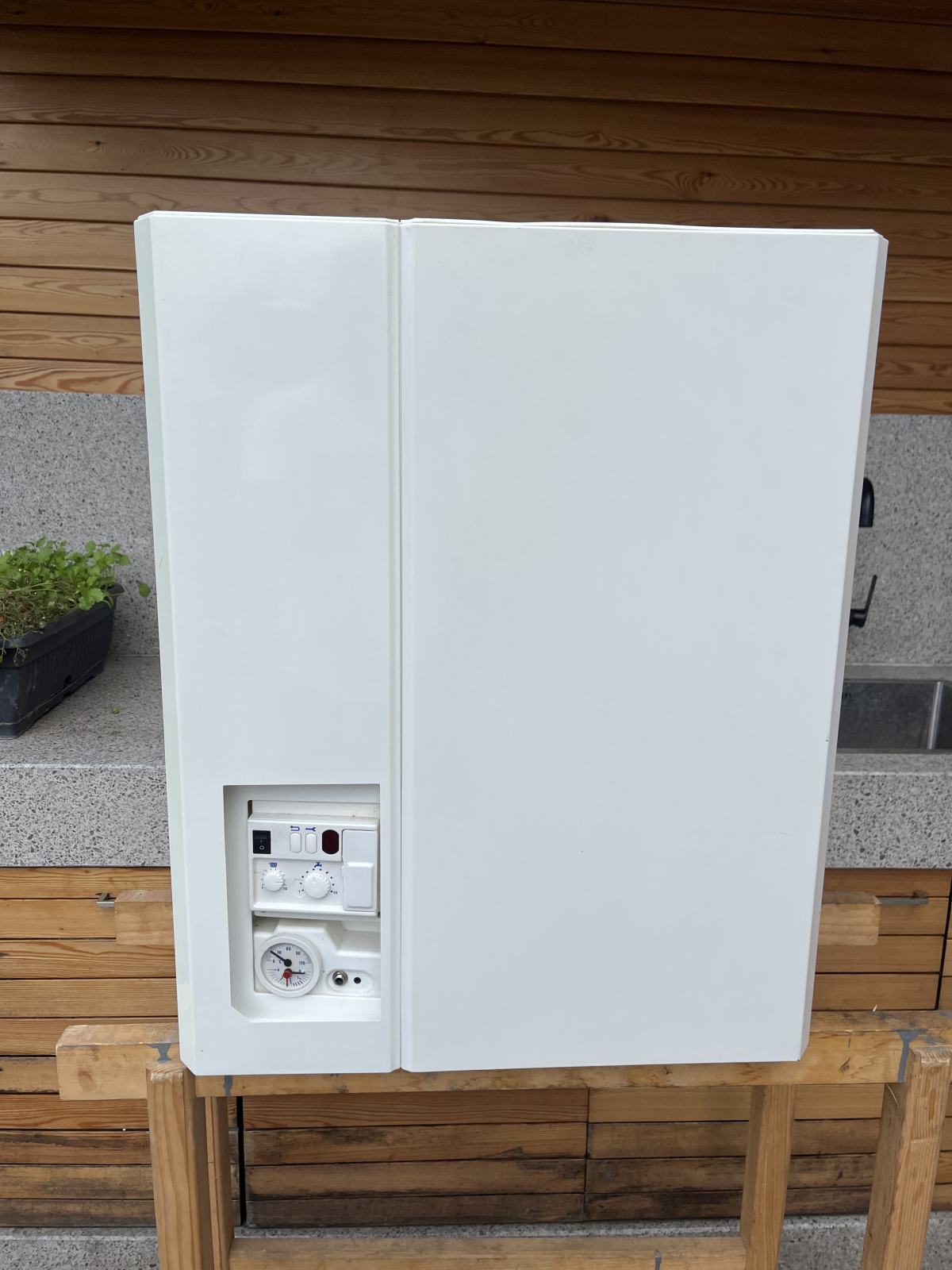 Buderus Logamax plus GB112-24 + Logamatic 4000 + sobni regulator