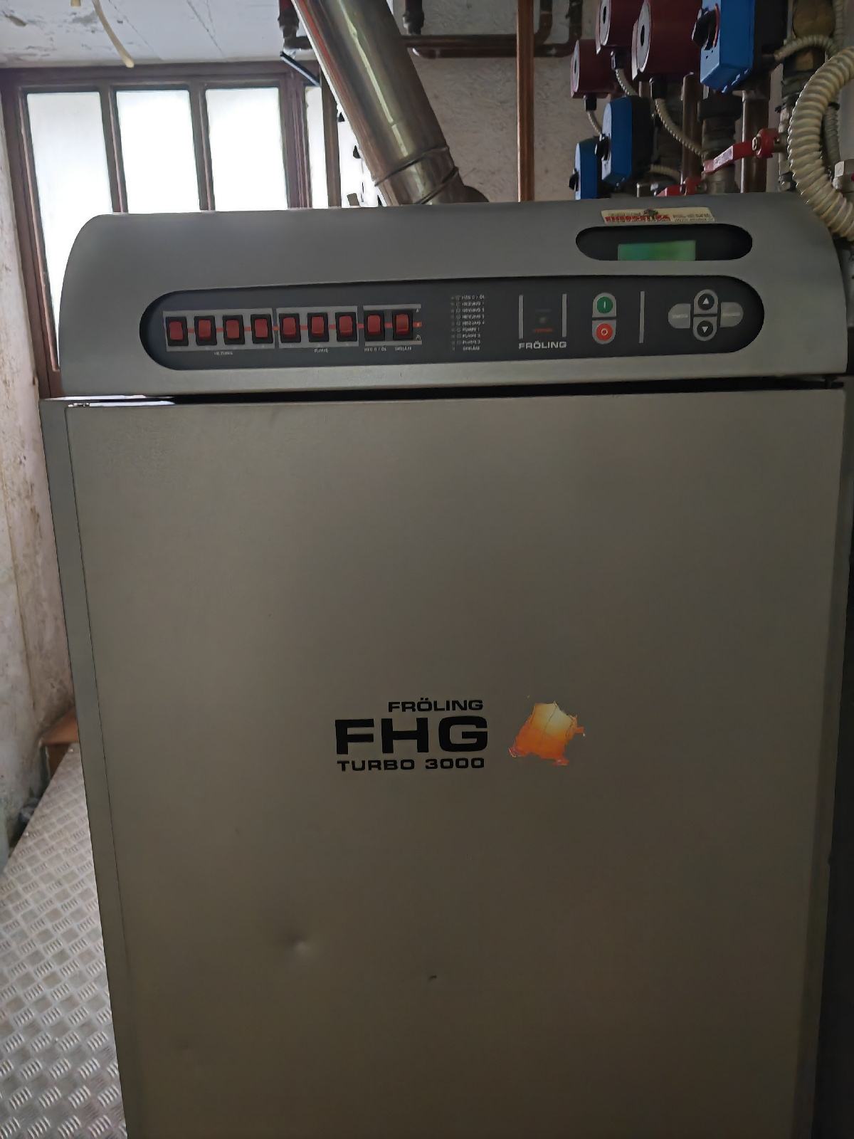 Peč na drva Froling FHG turbo 3000 50kW