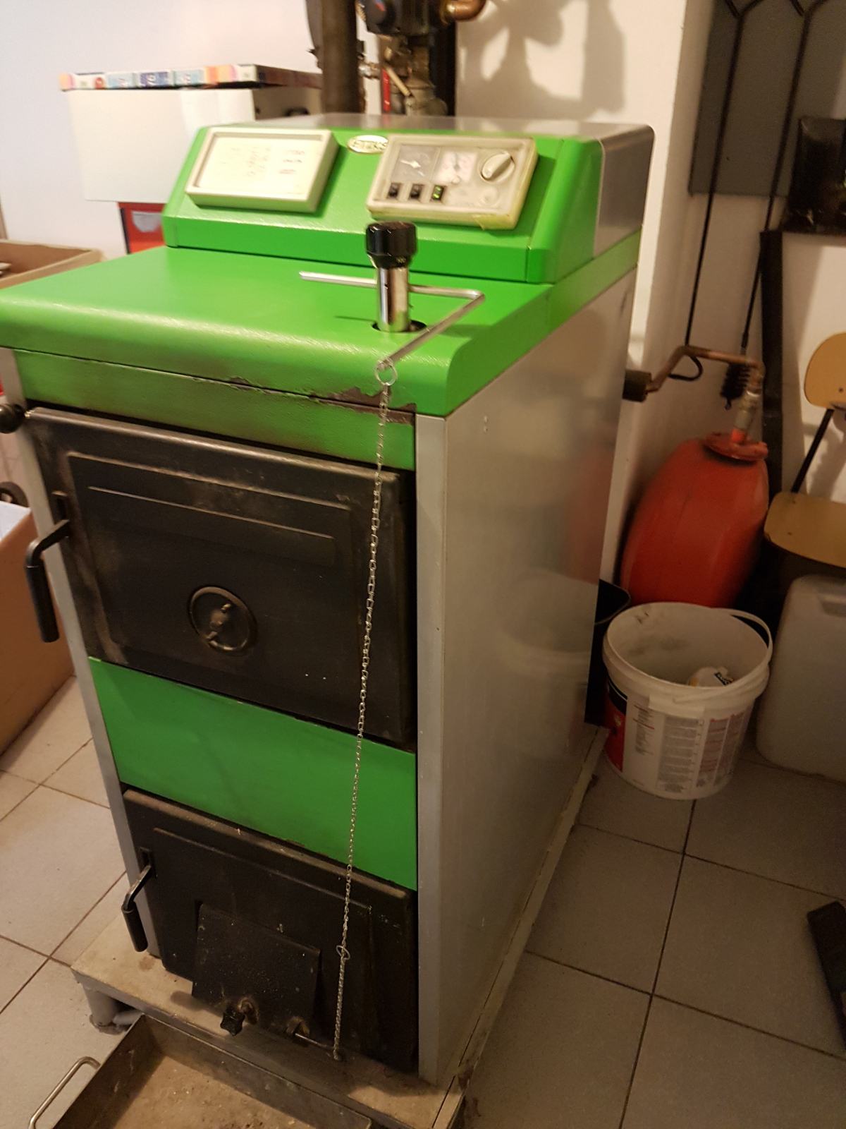 Viadrus - Centralna peč na drva