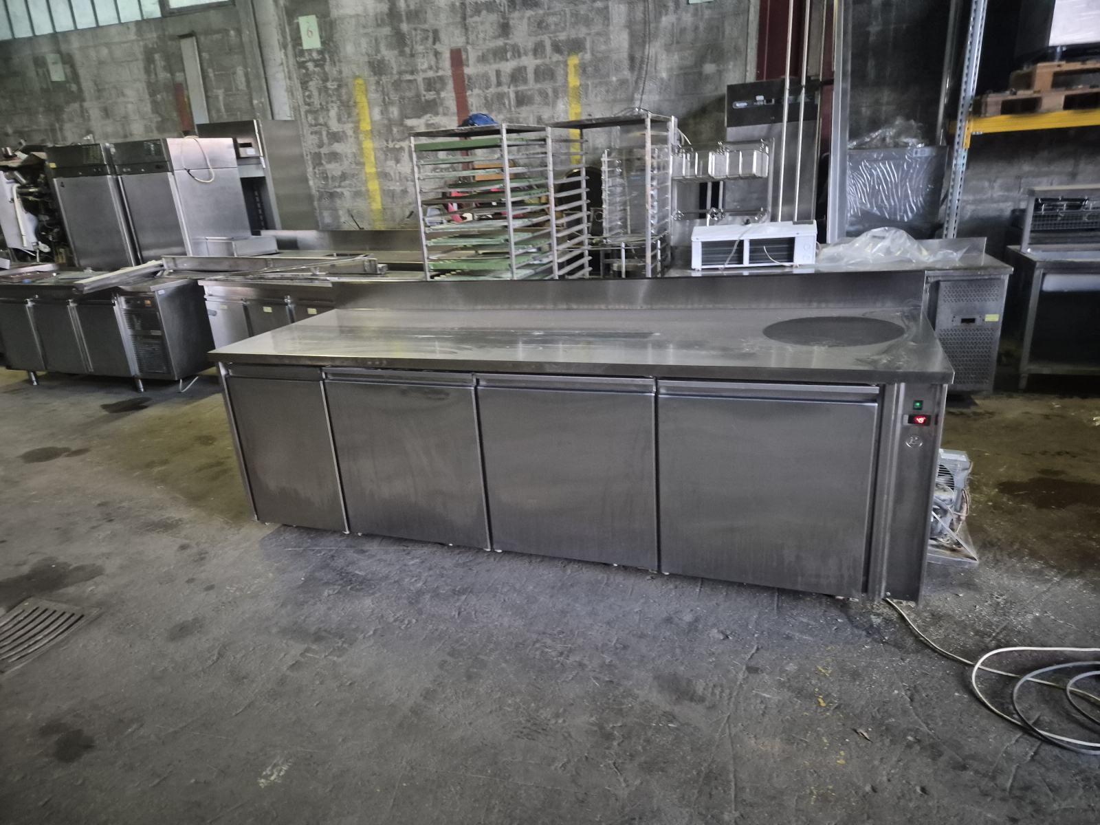 Hladilni pult, delovni inox pult