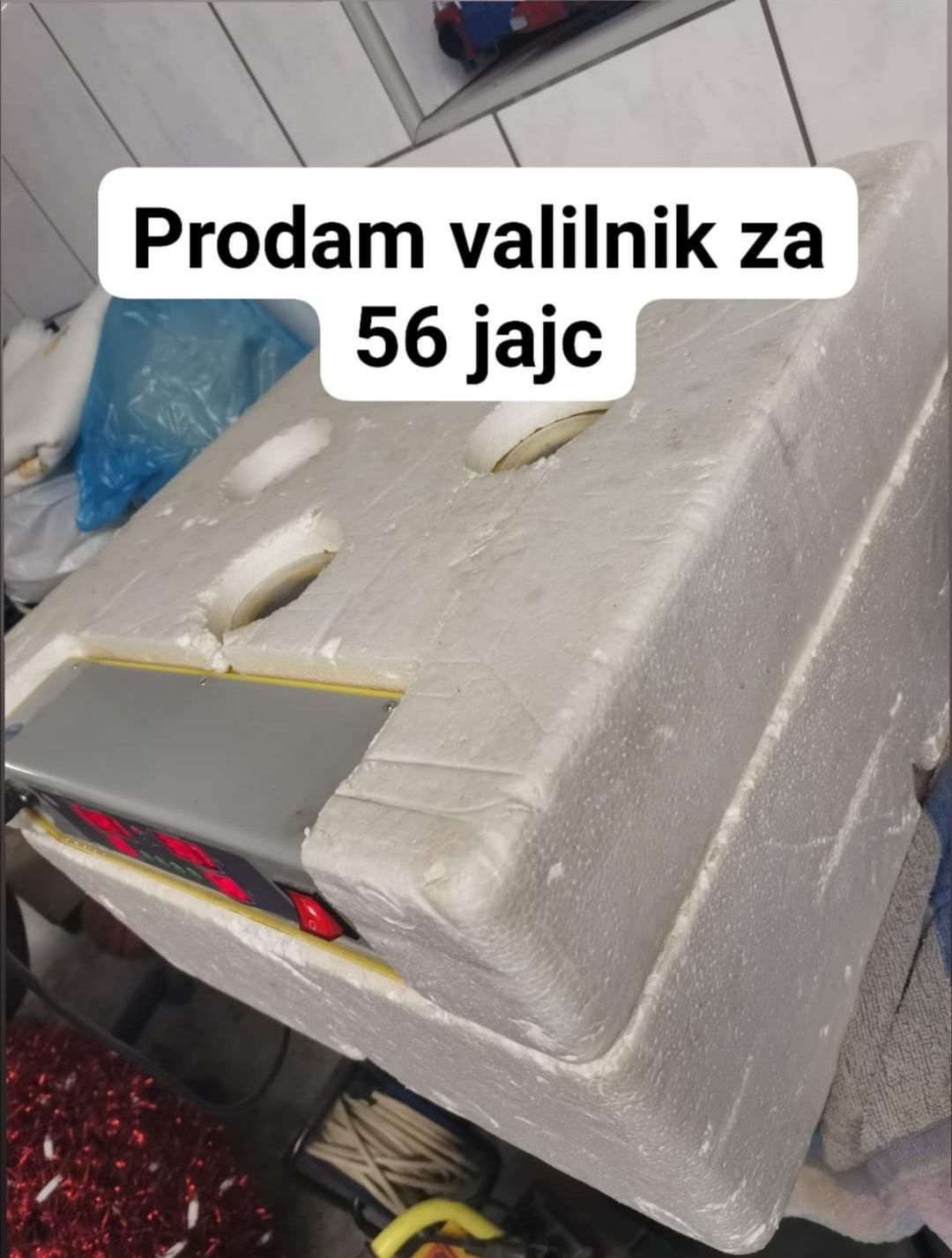 Avtomatski valilnik za 56 jajc