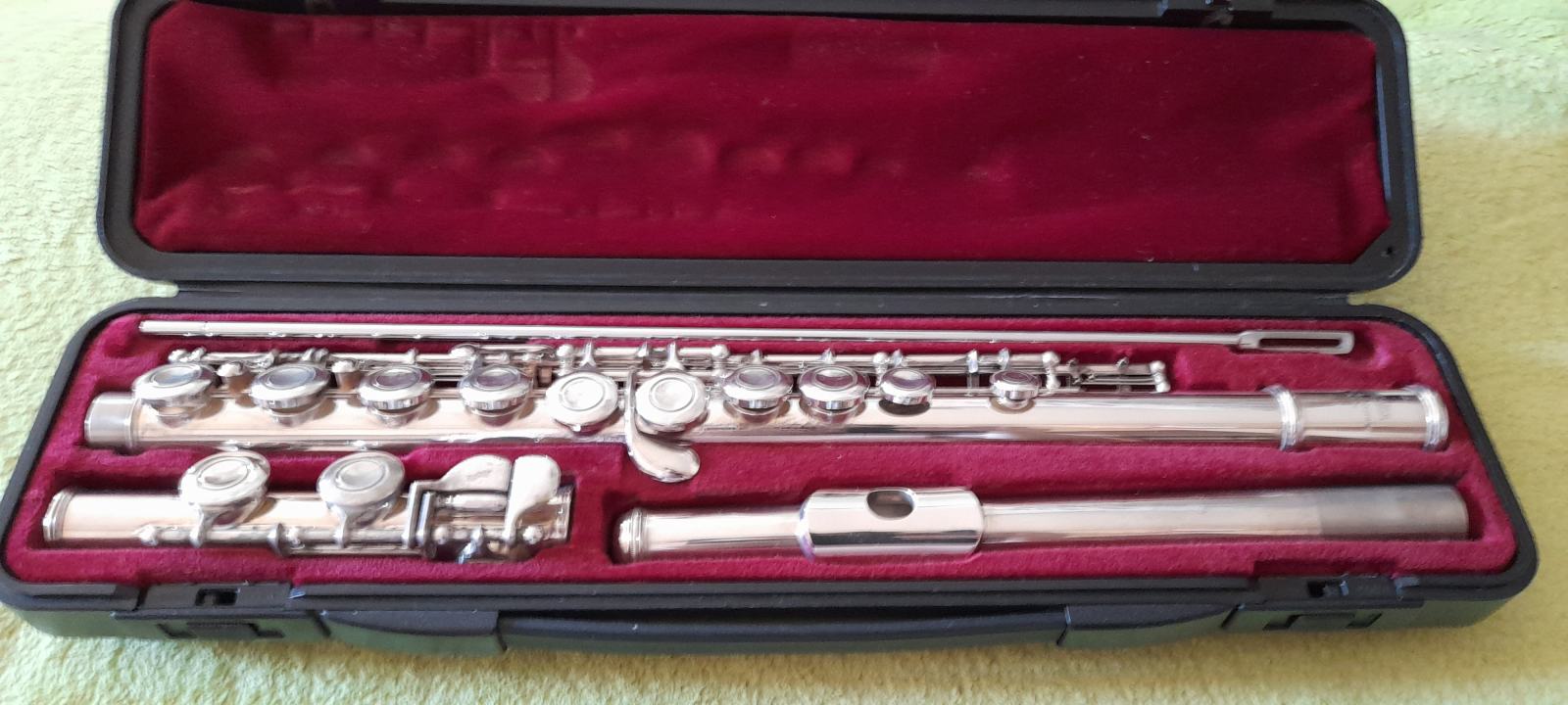 Prečna flavta Yamaha YFL-211S