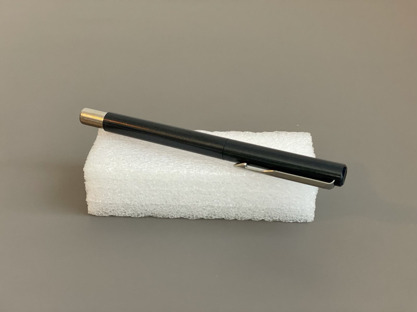 Nalivno pero Parker Vector