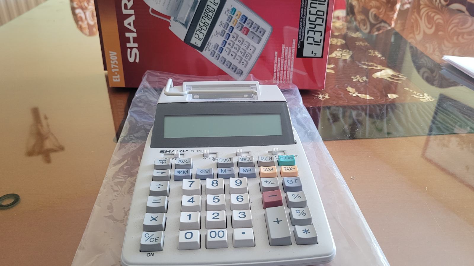 Sharp kalkulator z funkcijo printanja