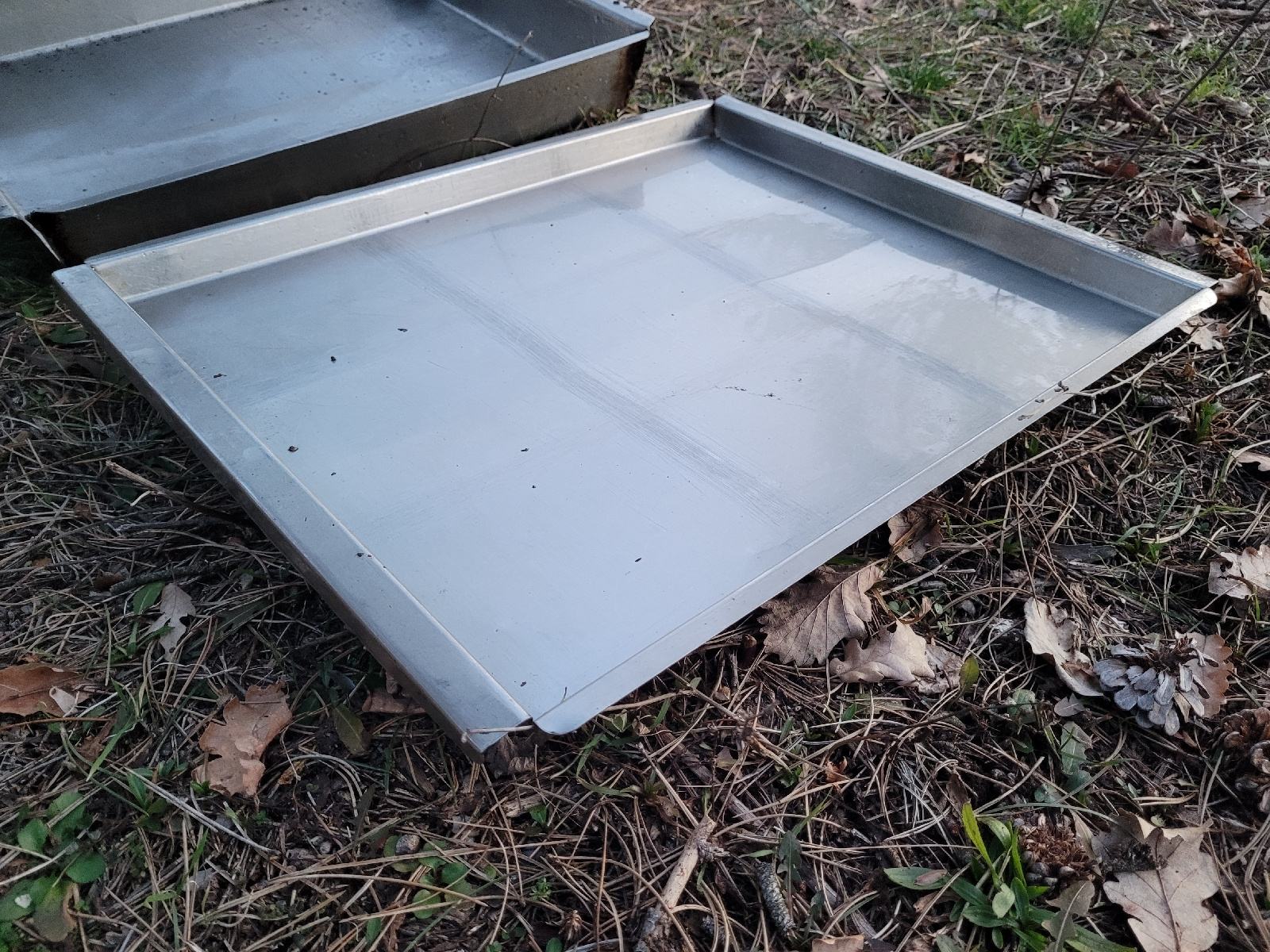 inox pladenj, na voljo plitvi in globoki