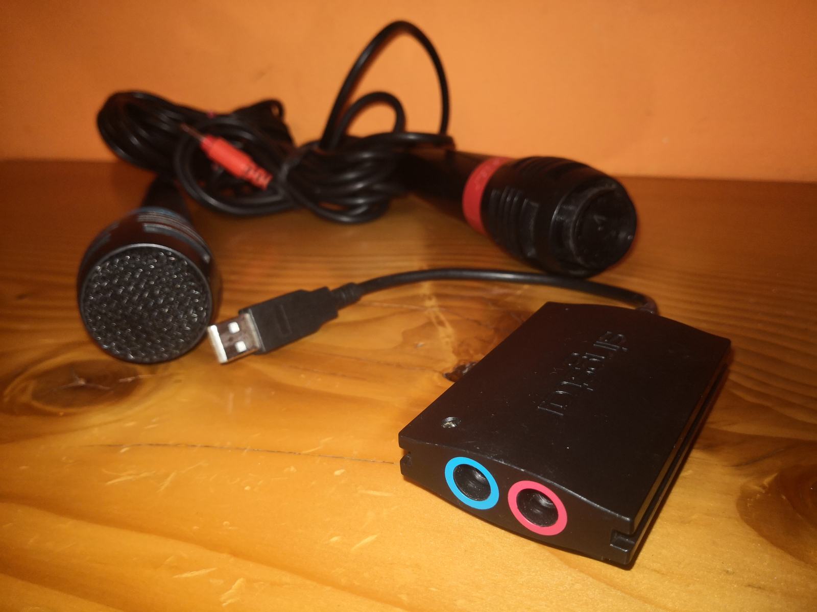 Sony singstar Ps2 Mikrofon,mikrofon za playstation konzolo + igra sing