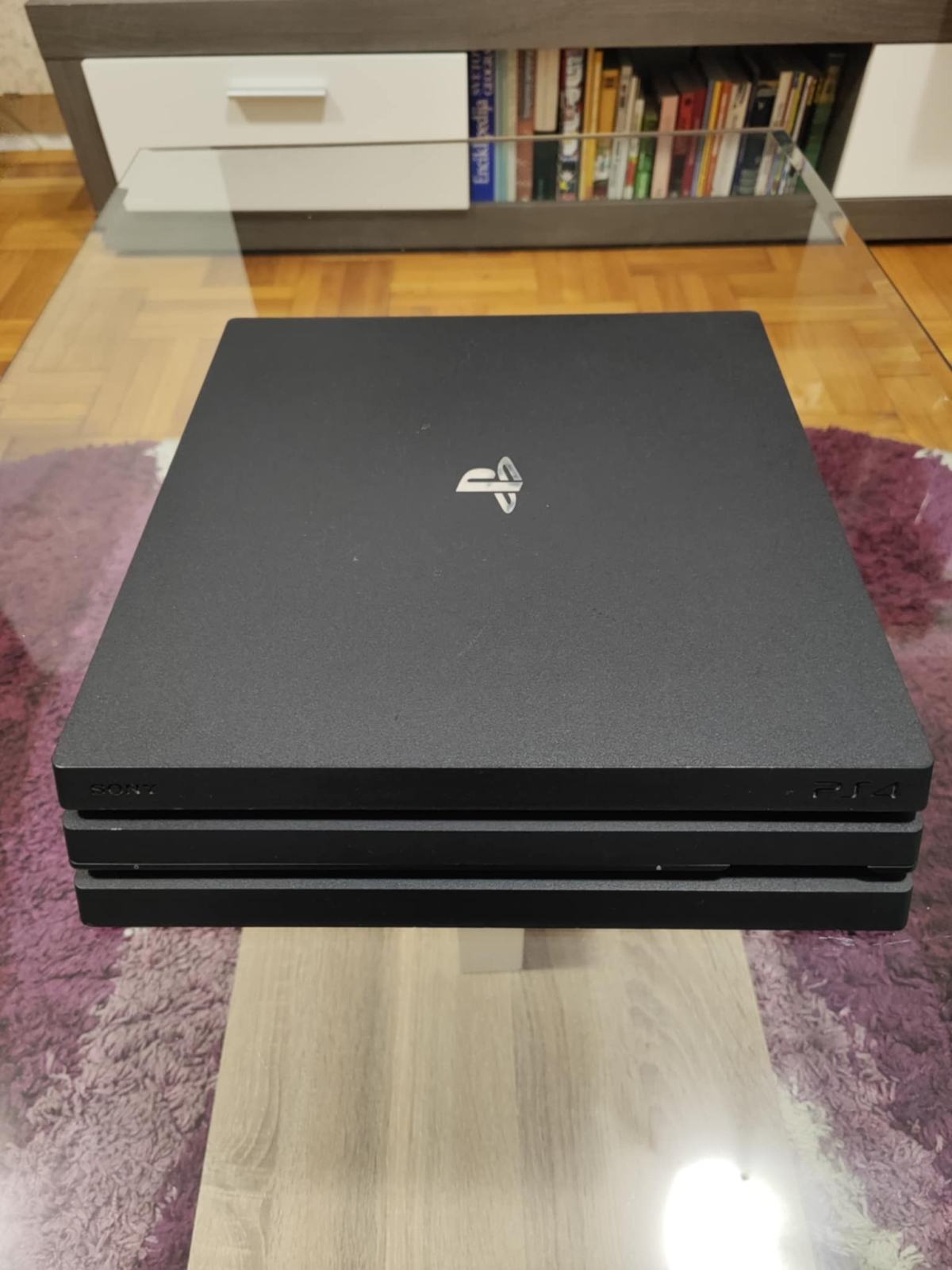 Playstation 4 Pro 500GB SSD CUH-7116B