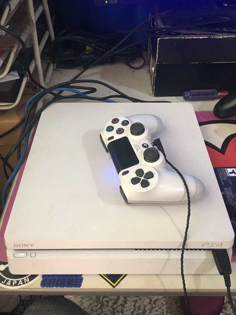 PS4 SLIM + KONTROLER + 5 IGER