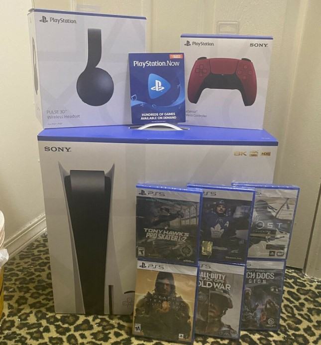 Nоvо Sony Playstation 5 PS5 + Dodatki + Igre + Garancija