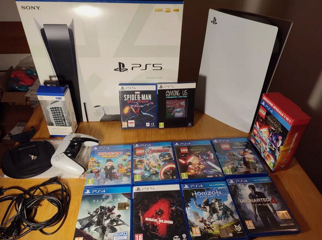 Sony PS5 Blu-ray Edition konzola - bela (825 GB) + 11 iger