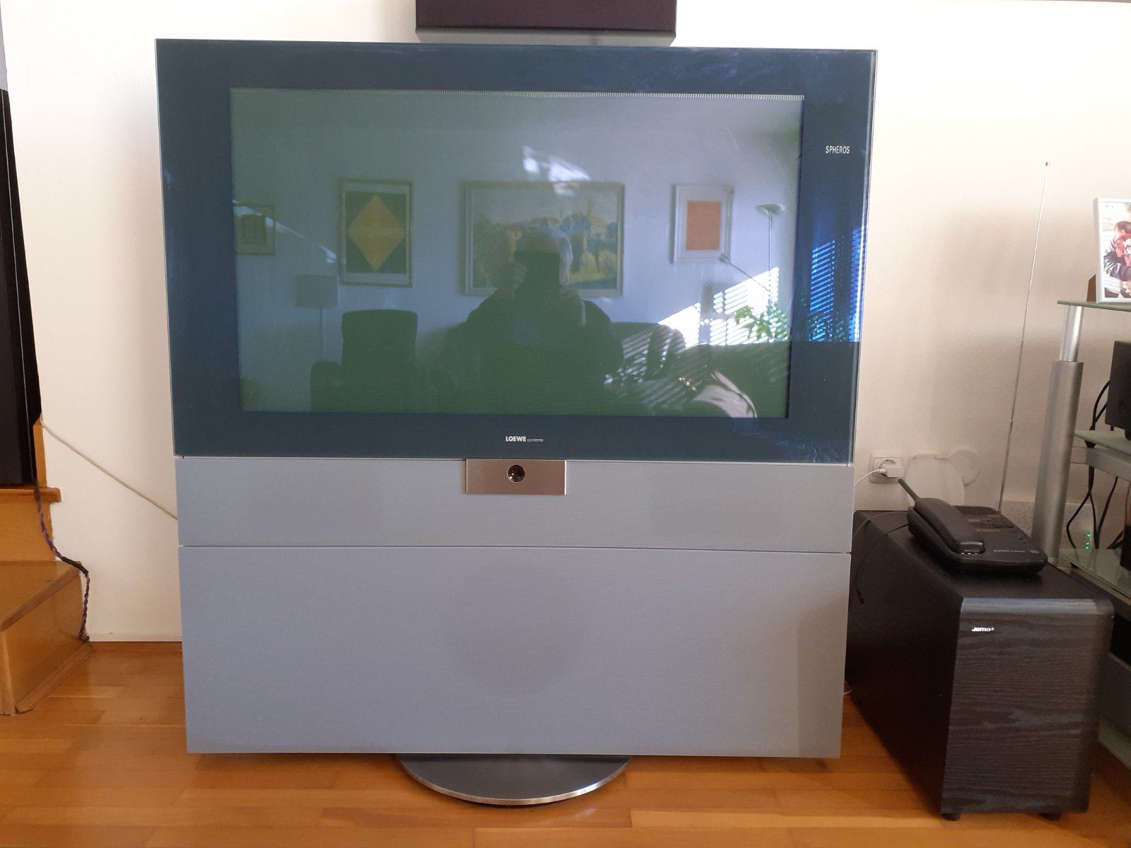 Plazma TV LOEWE-Spheros 43 inch