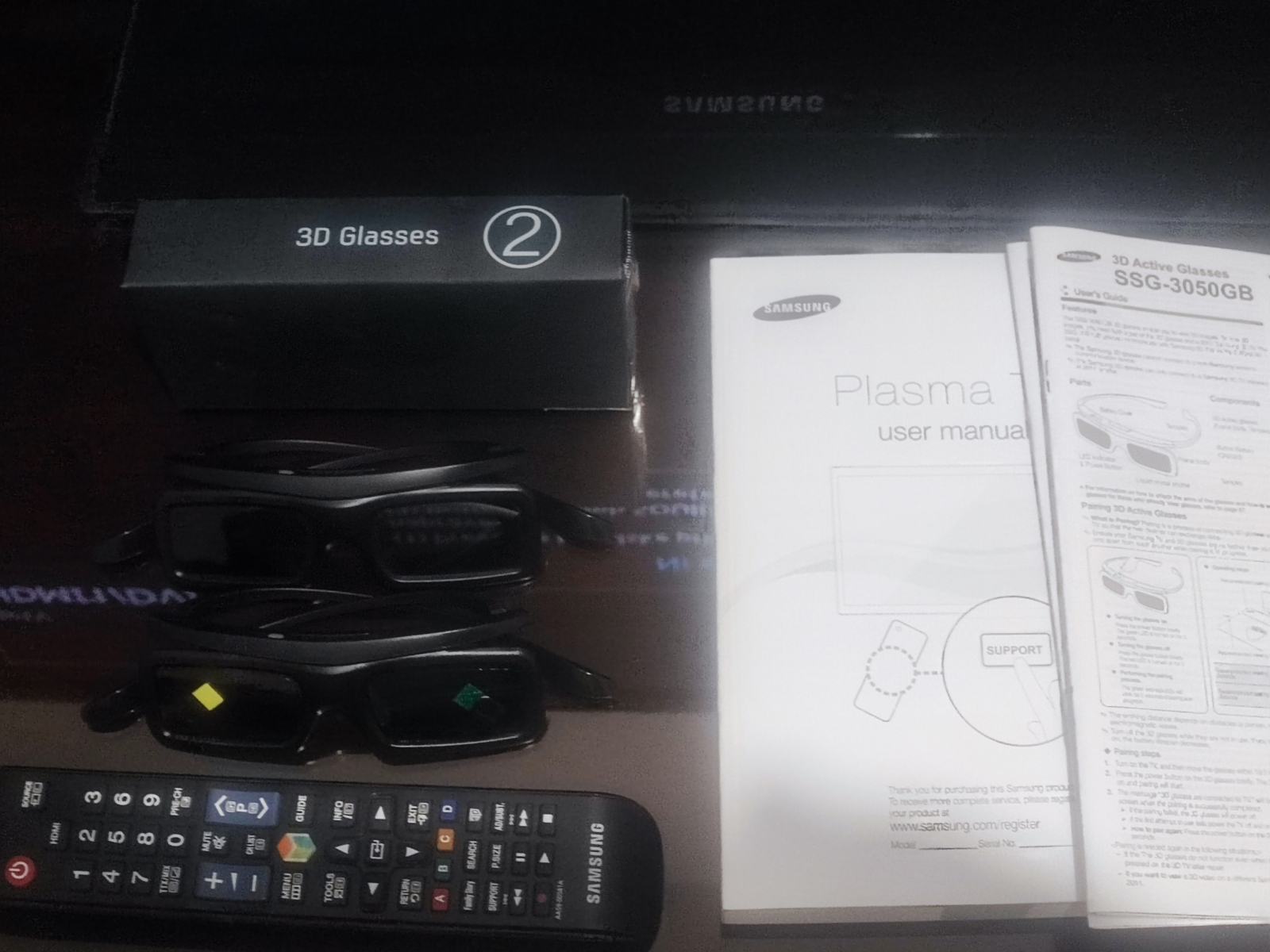 Samsung PS51E550 3D PLASMA TV 3D aktivna očala SSG-3050GB z NAPAKO