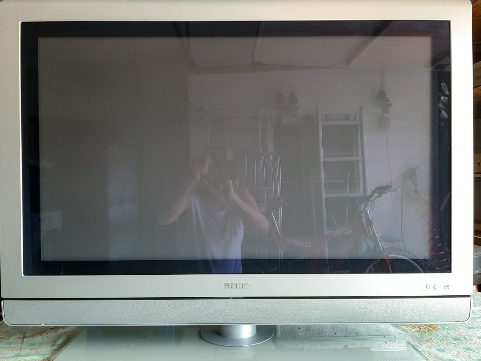 Televizor Philips PF 9966 ambilight Plazma