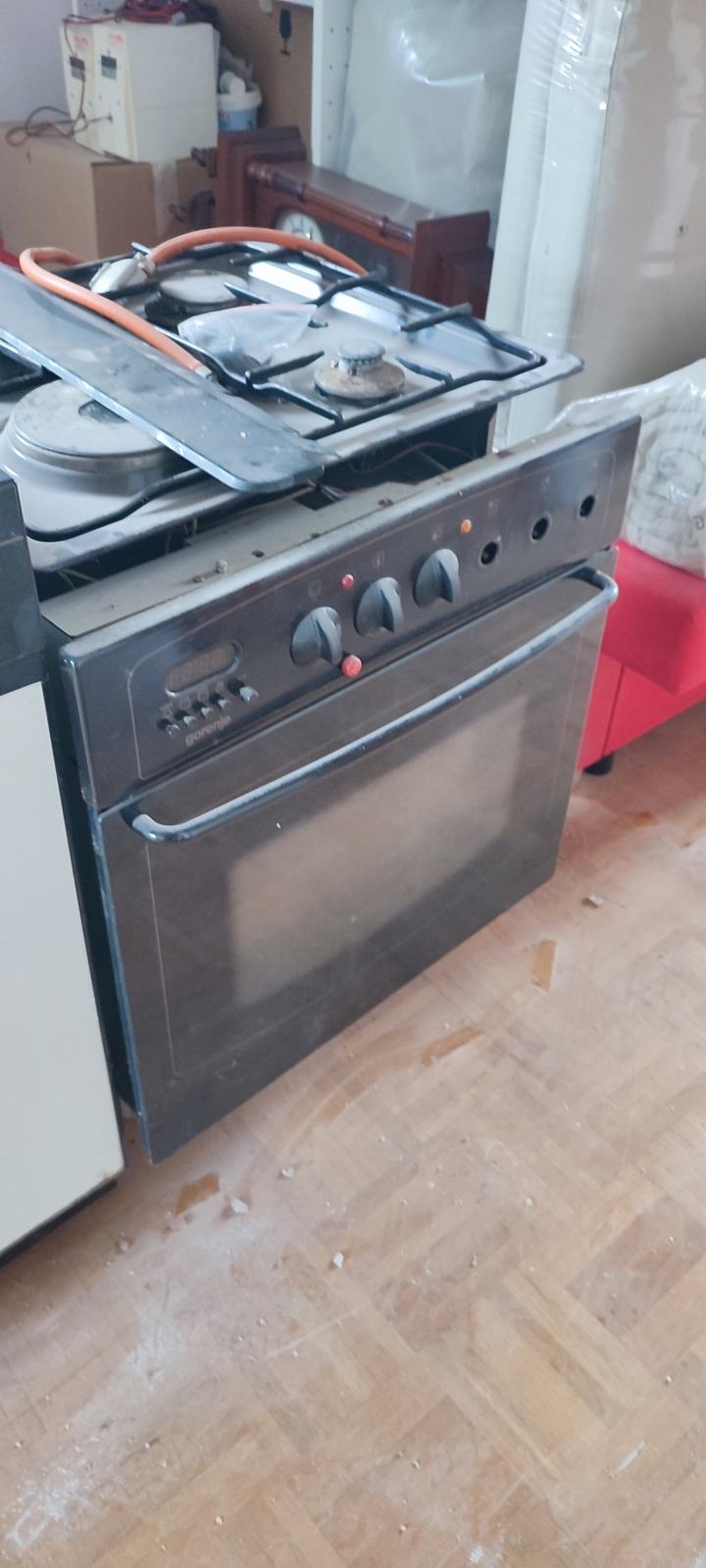 Vgradni plinski štedilnik + pečica Gorenje
