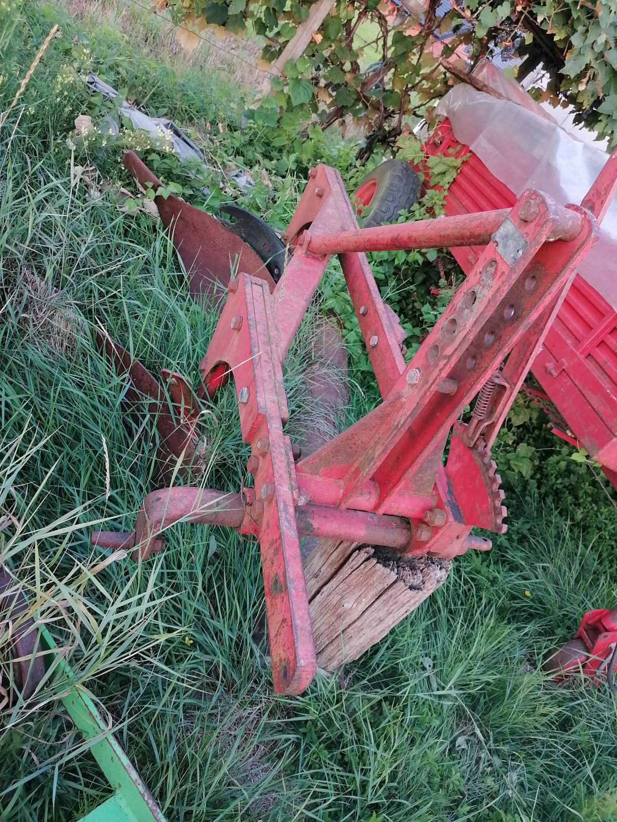 Plug, dvobrazdni, IMT, 12col