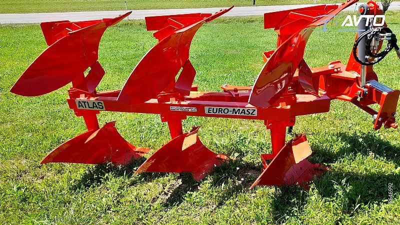 Plug obračalni trobrazdni