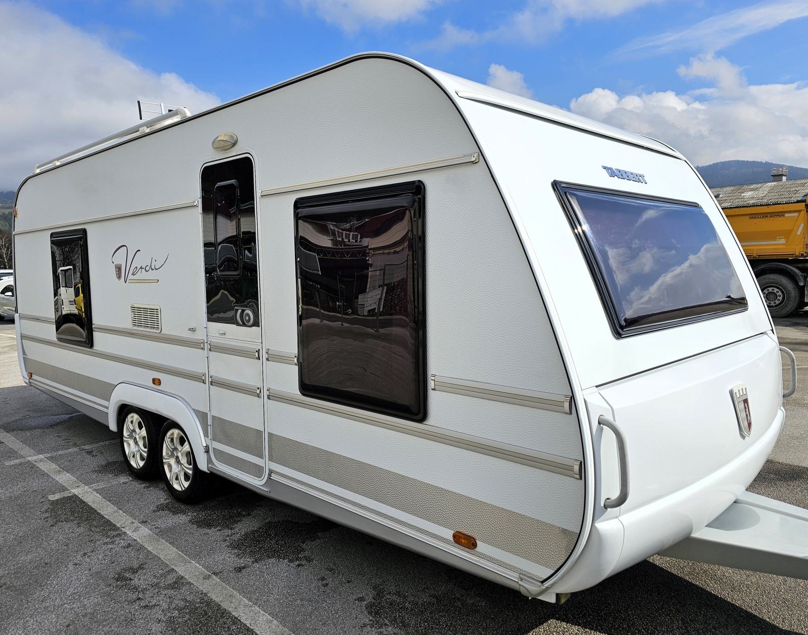 TABBERT VERDI 570, AKS,KLIMA,TUŠ,VEL.HLADILNIK,DOMETIC,TRUMA,SAT,HEKI,