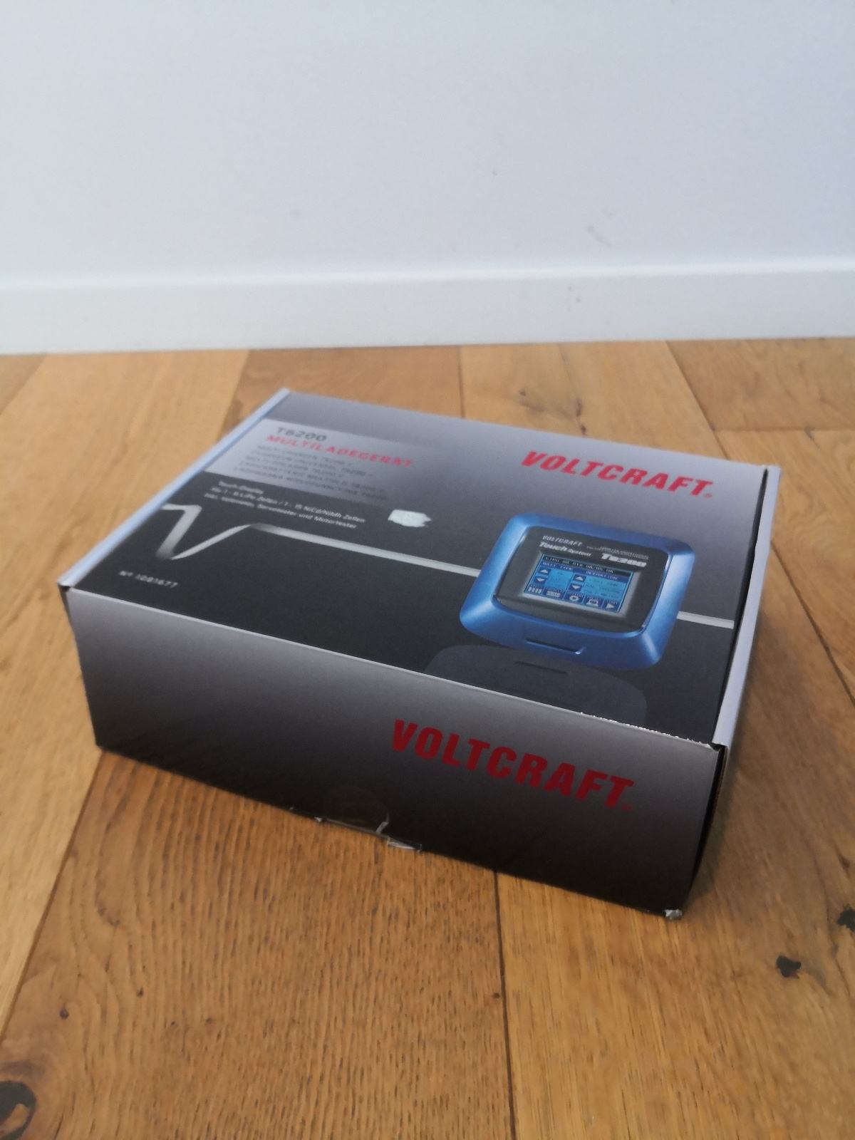 VOLTCRAFT T6200 – večnamenski polnilnik z zaslonom na dotik