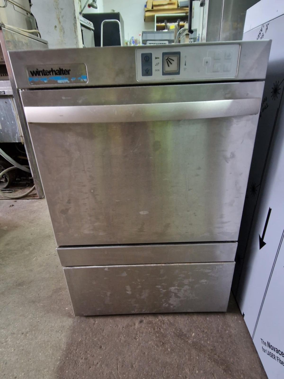 POMIVALNI STROJ ZA KOZARCE - WINTERHALTER GS 202