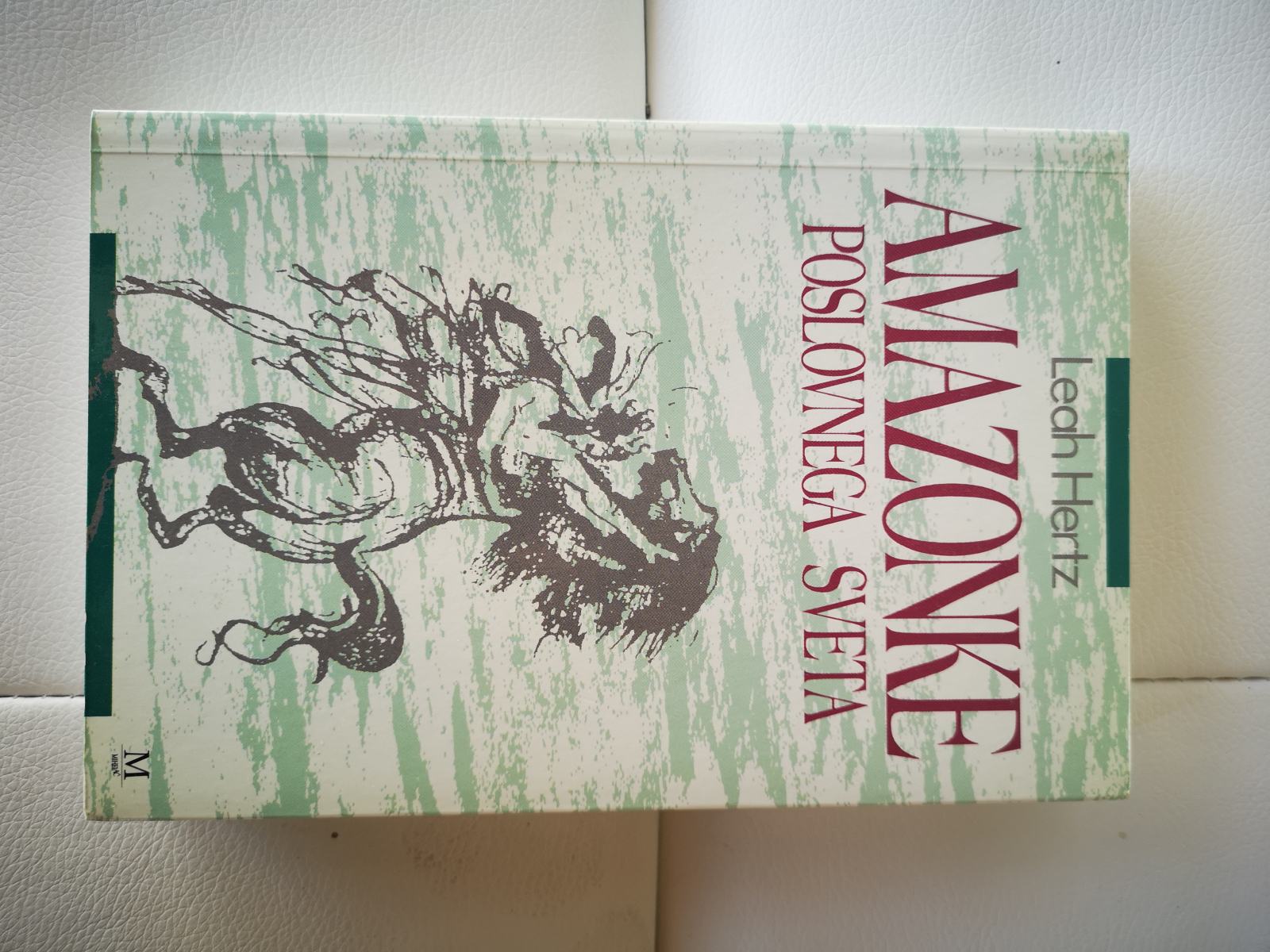 Amazonke poslovnega sveta, Leah Hertz