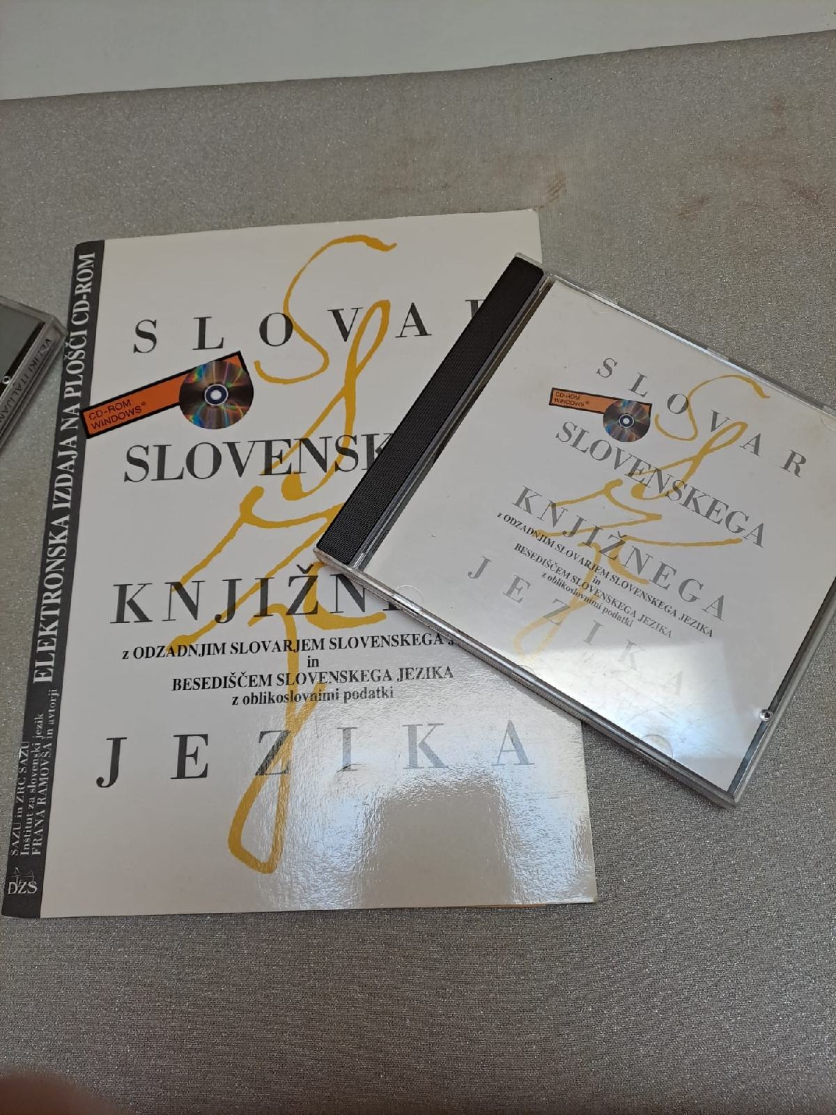 SSKJ, CDrom