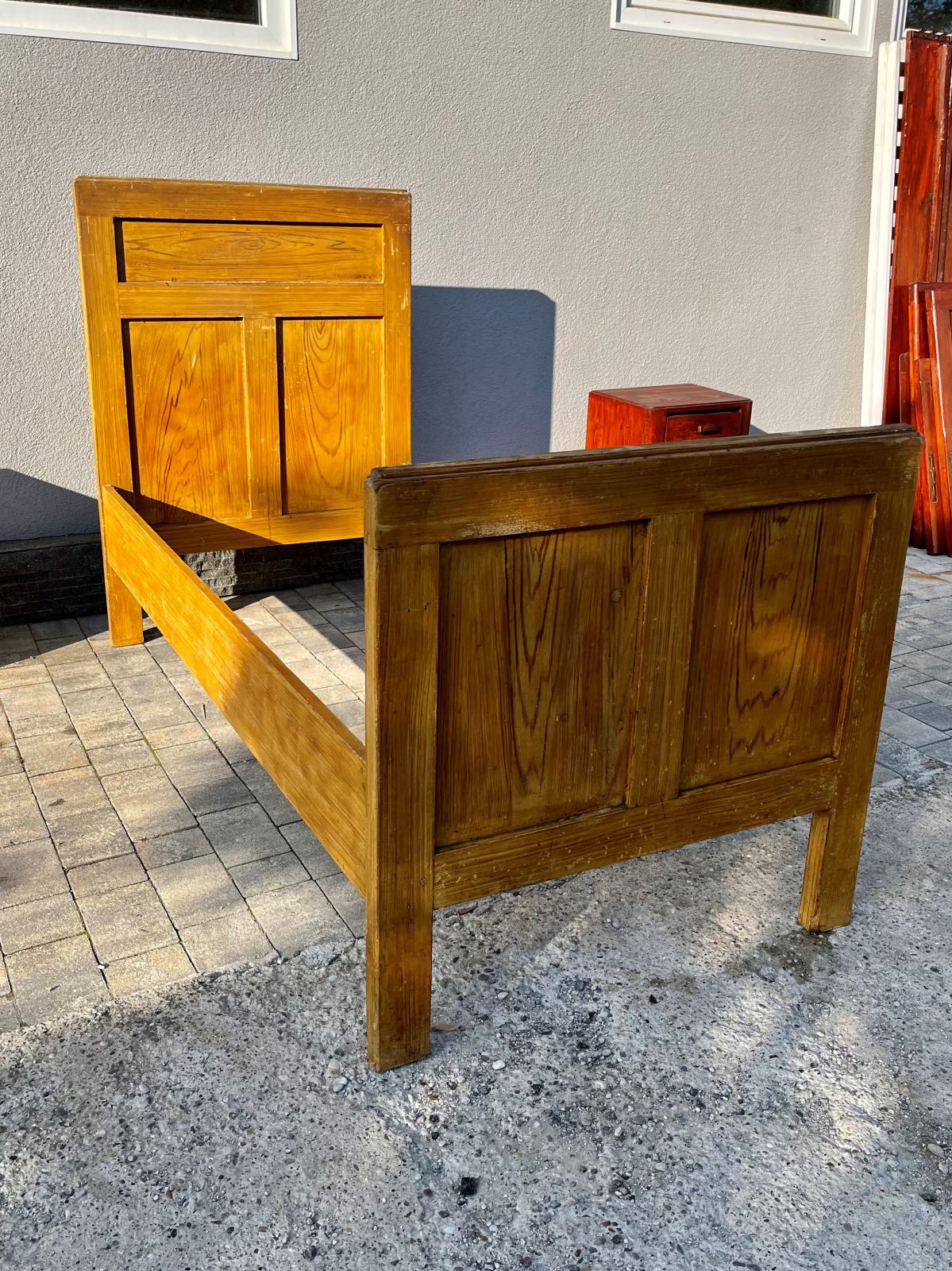 Stara lesena postelja, 180 x 90 cm