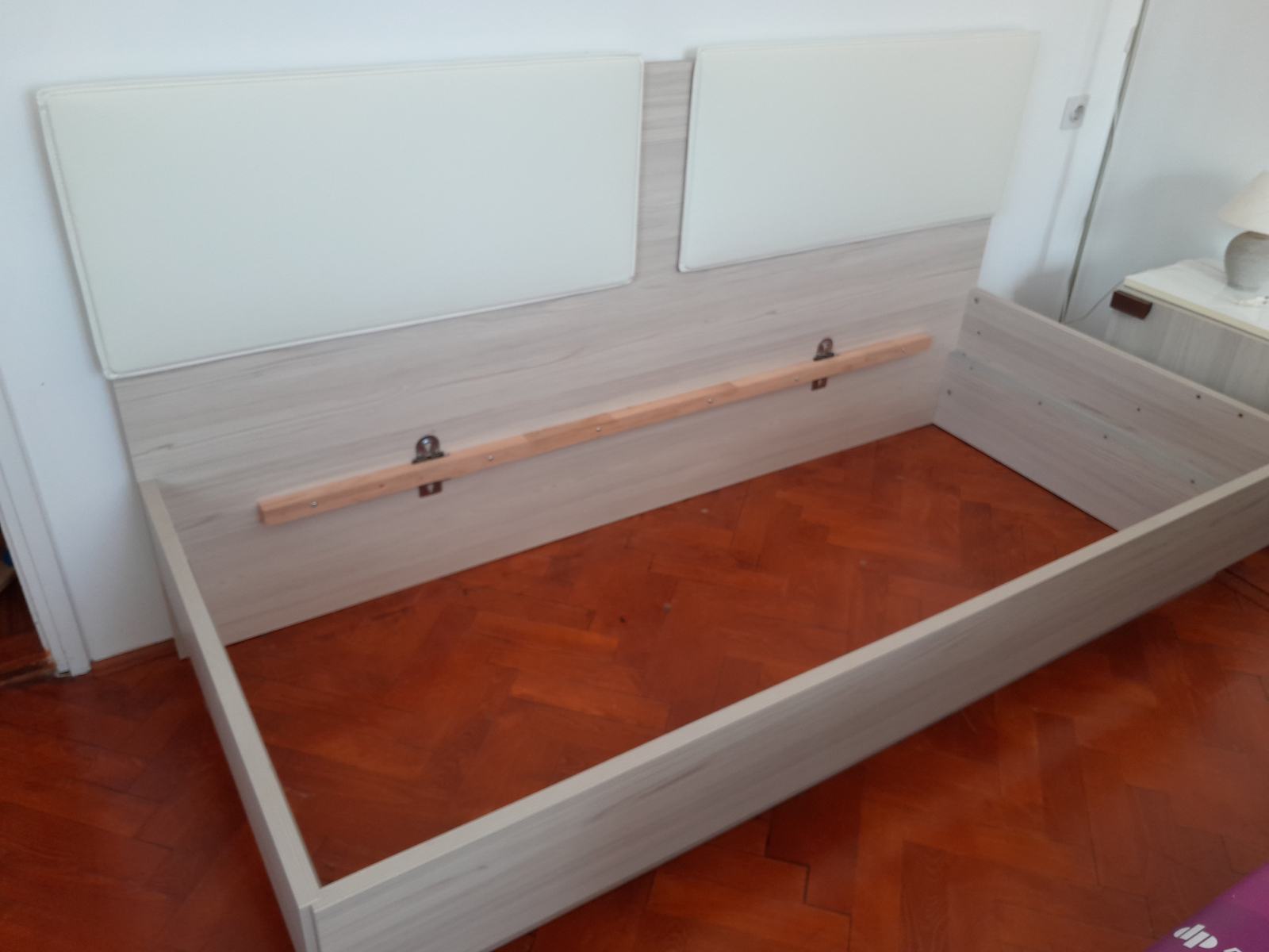 ALPLES POSTELJA CENTER