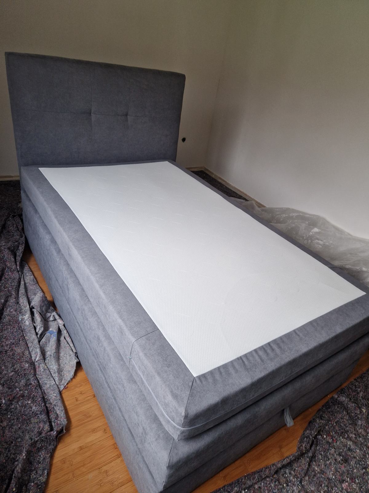 BOXSPRING POSTELJA