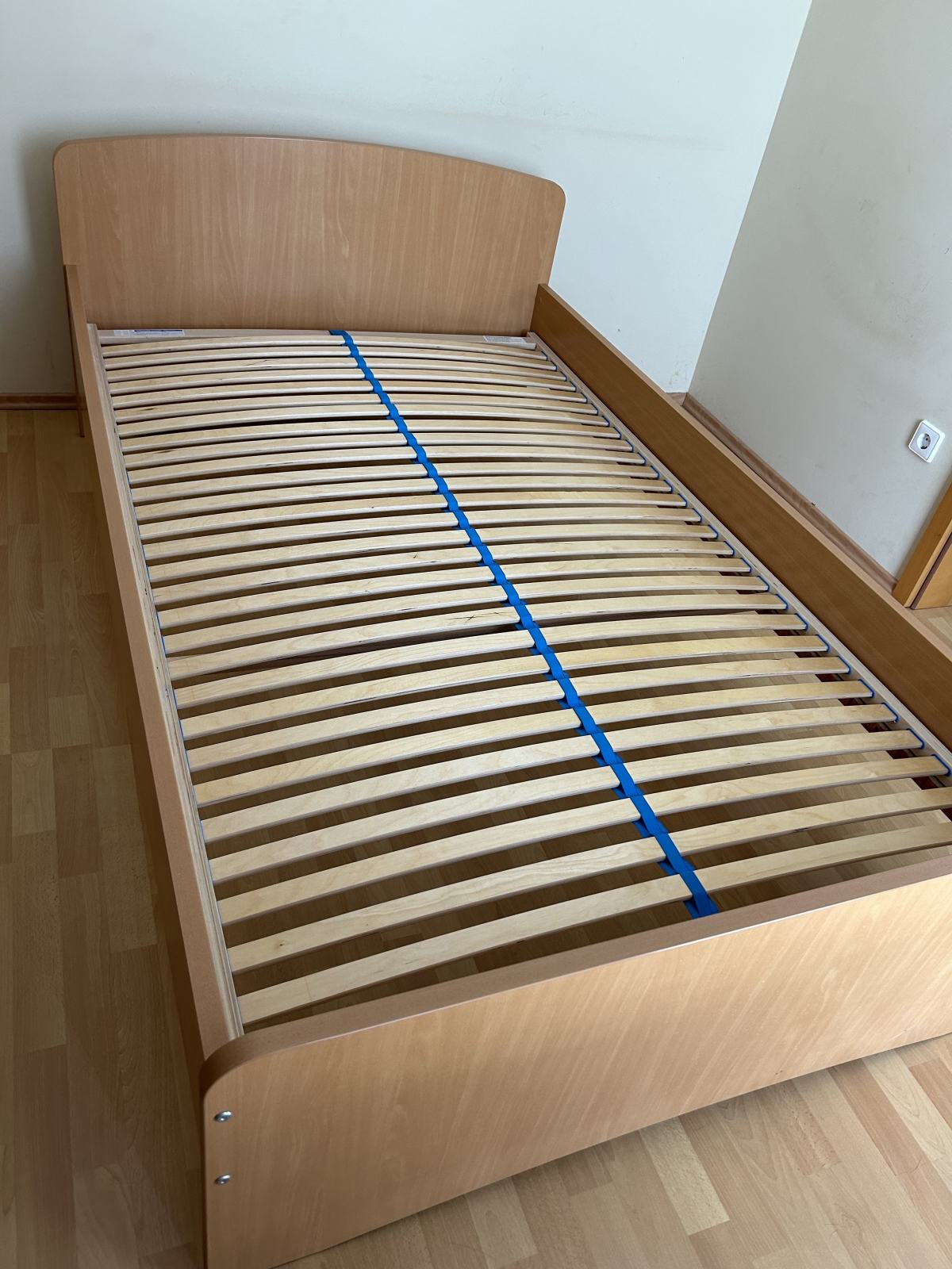 Postelja ALPLES 120 x 200