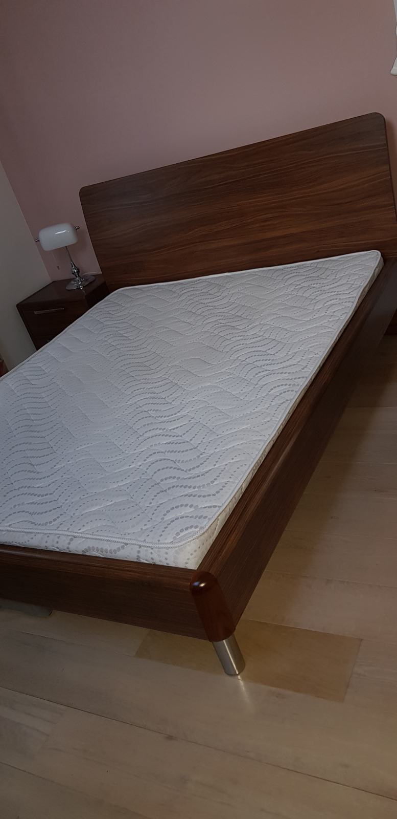 Postelja Alples in vzmetnica 160x200 cm