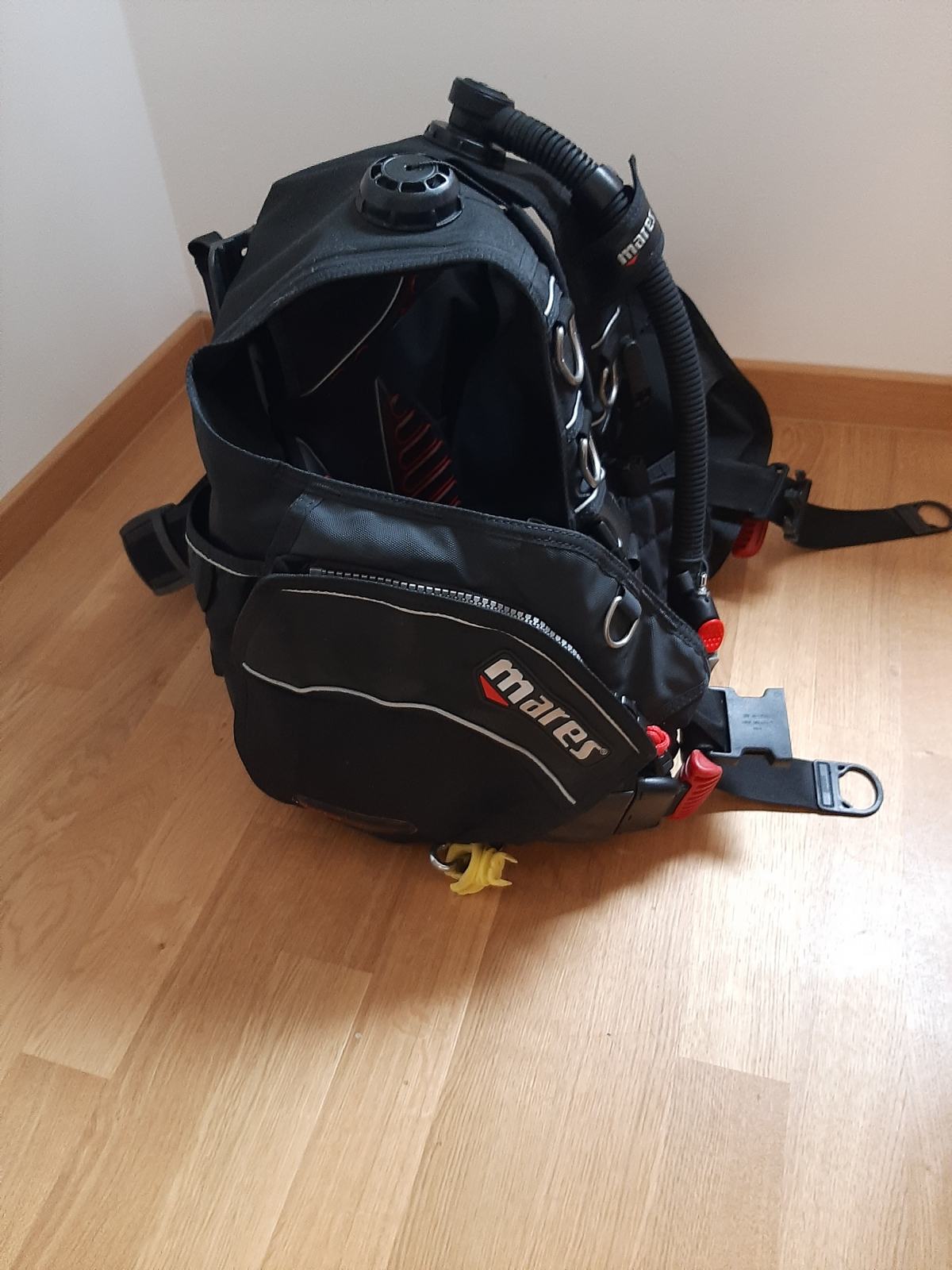 Kompenzator plovnosti BCD Mares Vector 1000 mrs plus