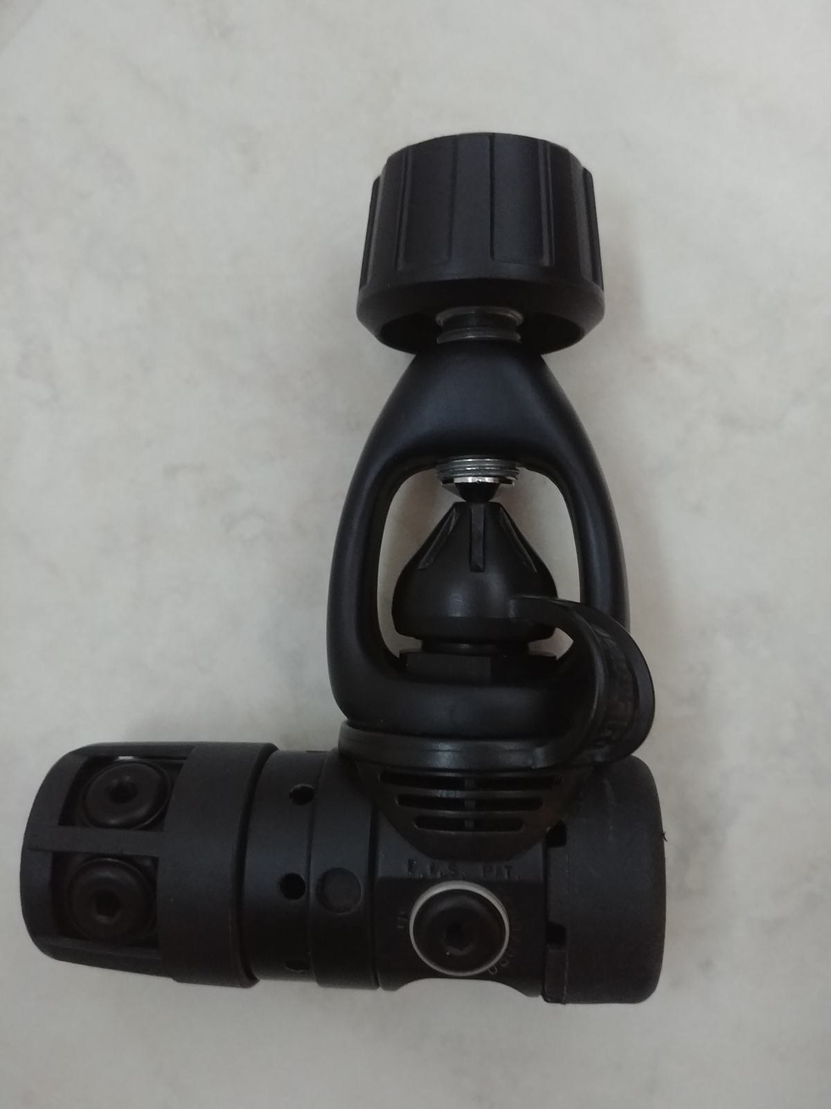 Nerabljen batni regulator, 1. stopnja, Scubapro MK20 Ultra Light