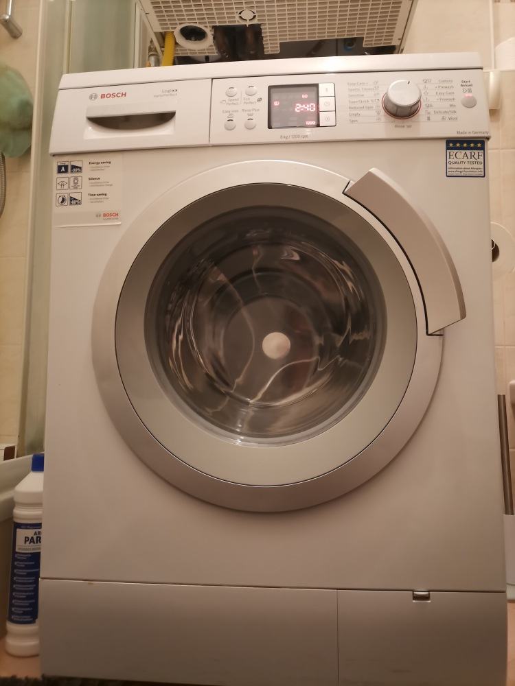 Pralni stroj BOSCH LogiXX Vario Perfect