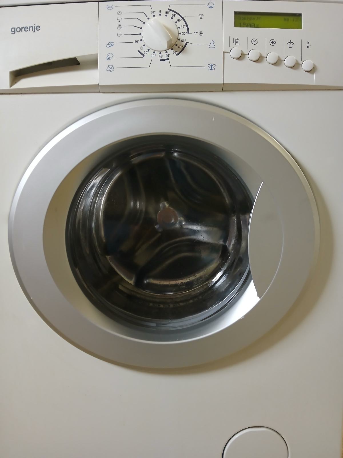 Pralni stroj gorenje