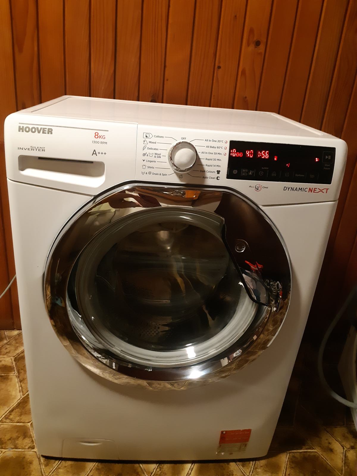 Pralni stroj HOOVER Dynamic next 8kg