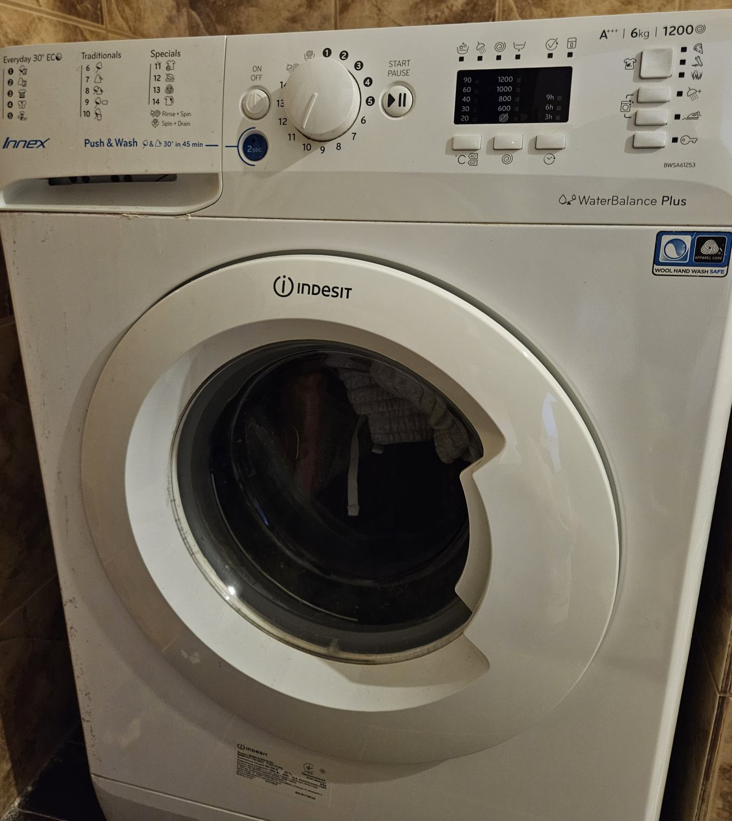 Pralni stroj Indesit BWSA 61253 W 6kg/1200ob. / (D/Š/V: 60x43x85)
