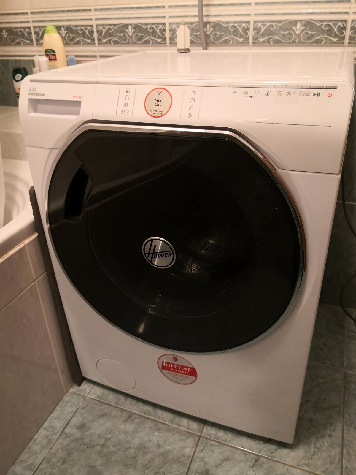 Pralno sušilni stroj Hoover star 1,5 let 9+6kg | Kot nov!